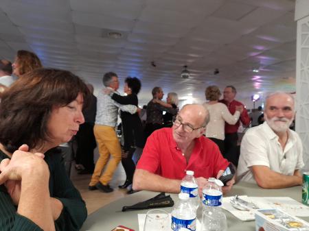 Ami(e)Z, les ami(e)s easy